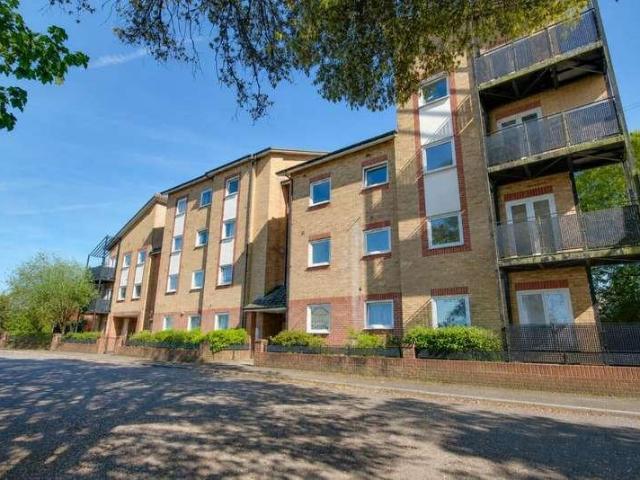 2 bed flat to rent