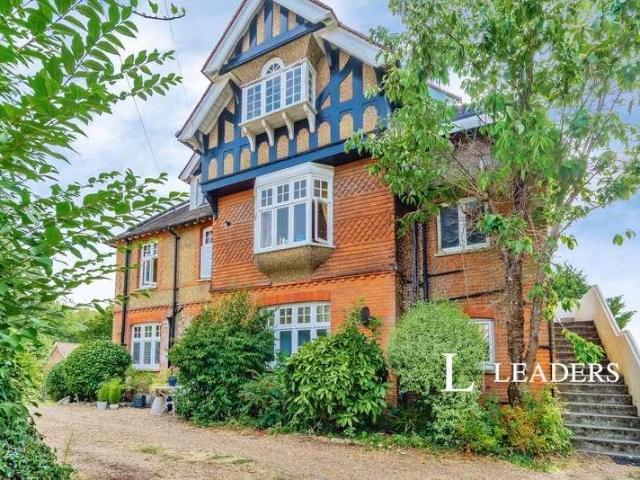 2 bed flat to rent