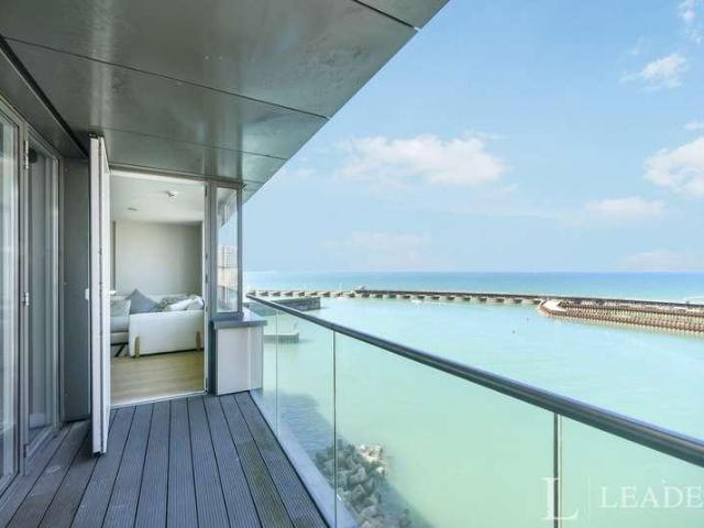 2 bed flat to rent