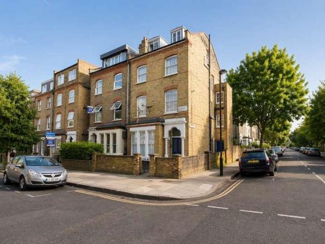 2 bed flat to rent
