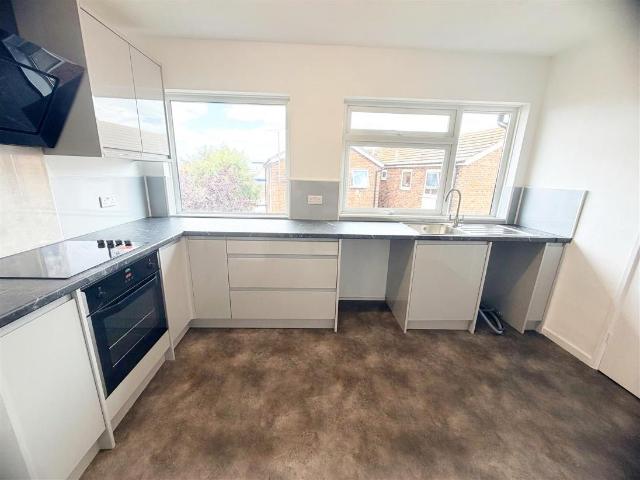 2 bed flat to rent
