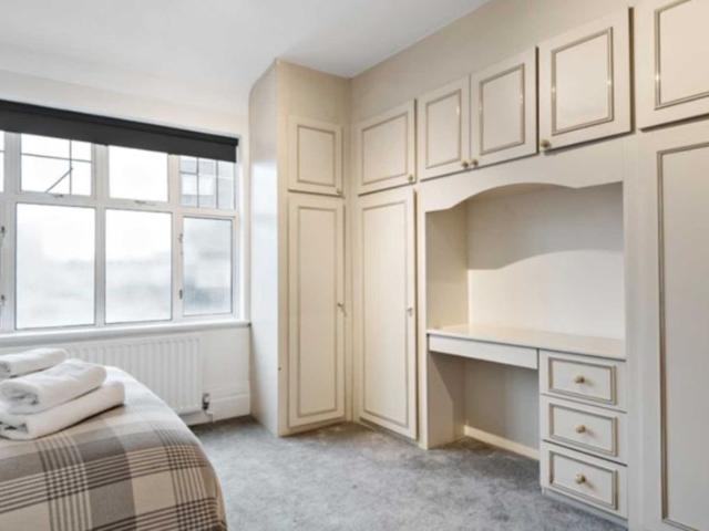 2 bed flat to rent
