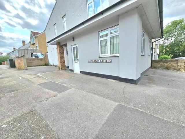 2 bed flat to rent