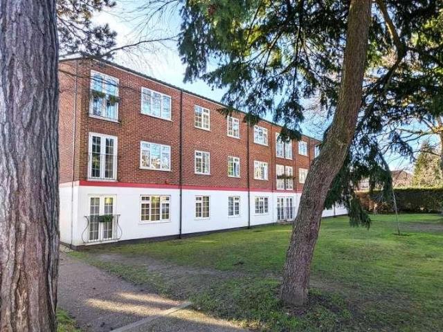 2 bed flat to rent