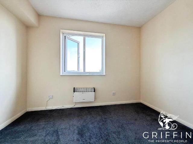 2 bed flat to rent