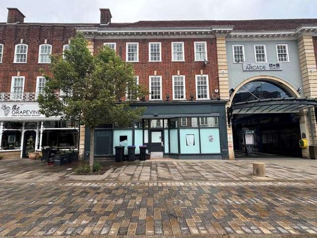 2 bed flat to rent