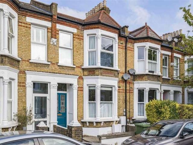 2 bed flat to rent
