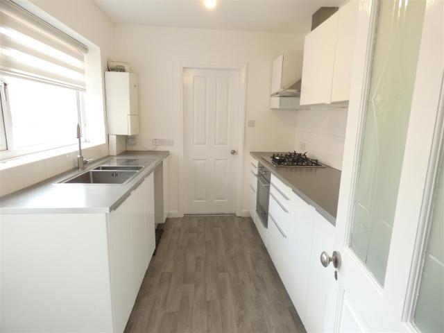2 bed flat to rent