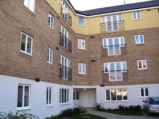 2 bed flat to rent
