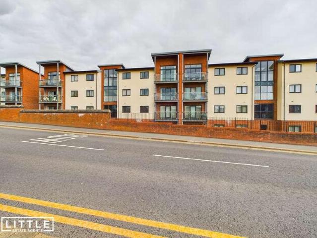 2 bed flat to rent