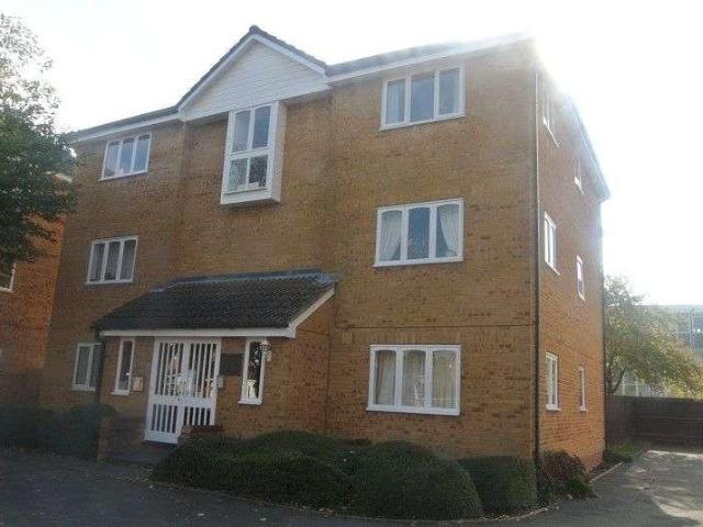 2 bed flat to rent