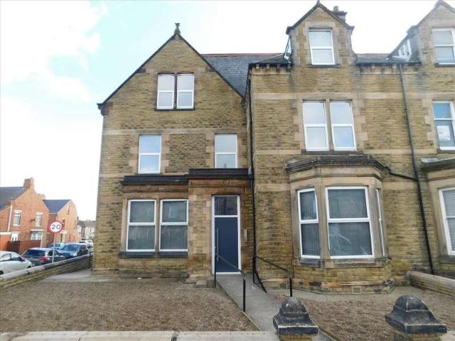 2 bed flat to rent