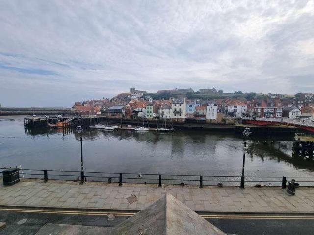 2 bed flat to rent