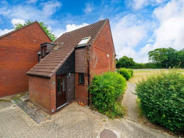 2 bed flat to rent