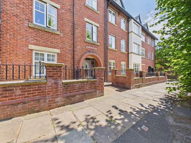 2 bed flat to rent