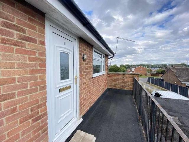 2 bed flat to rent