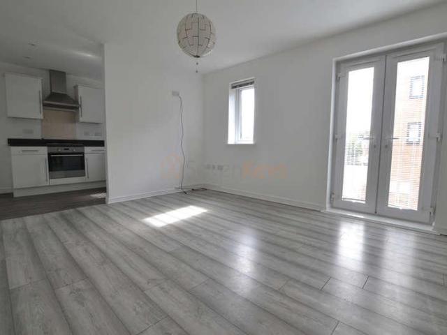 2 bed flat to rent
