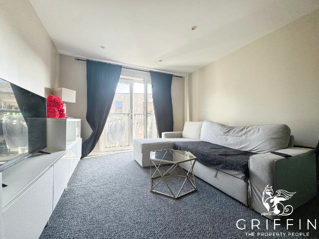 2 bed flat to rent