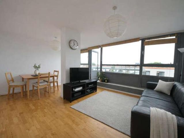 2 bed flat to rent