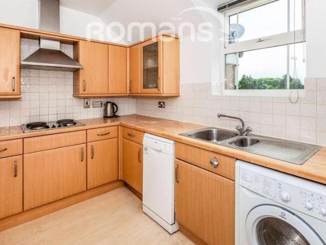 2 bed flat to rent