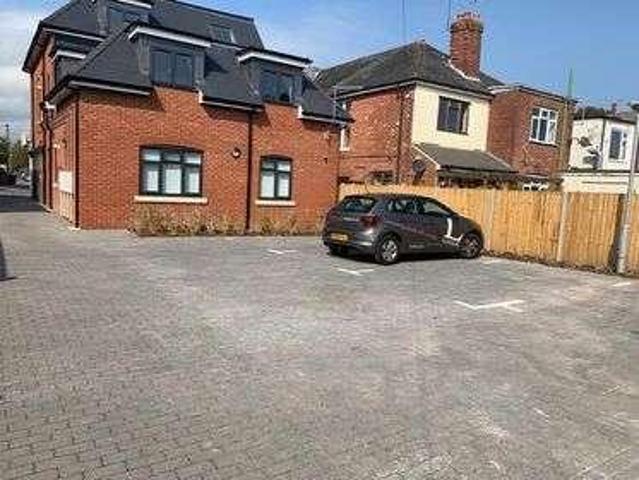 2 bed flat to rent