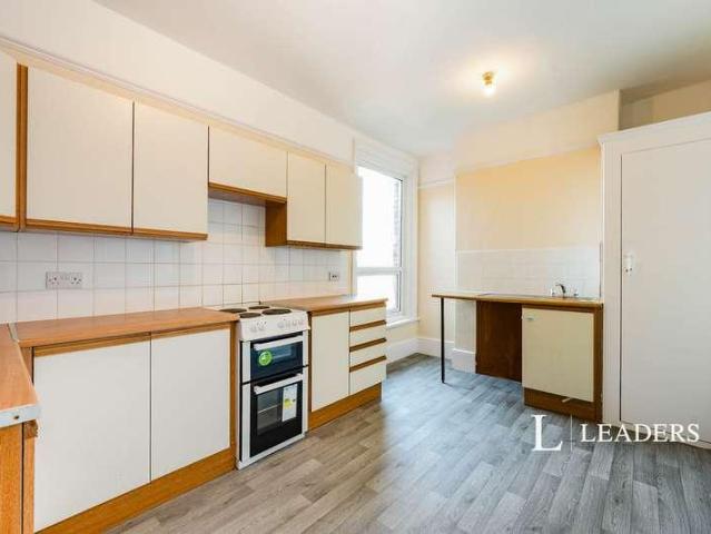 2 bed flat to rent