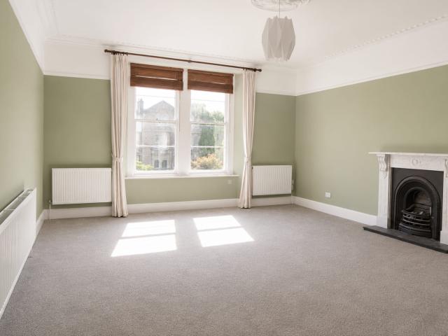2 Bed Flat to rent