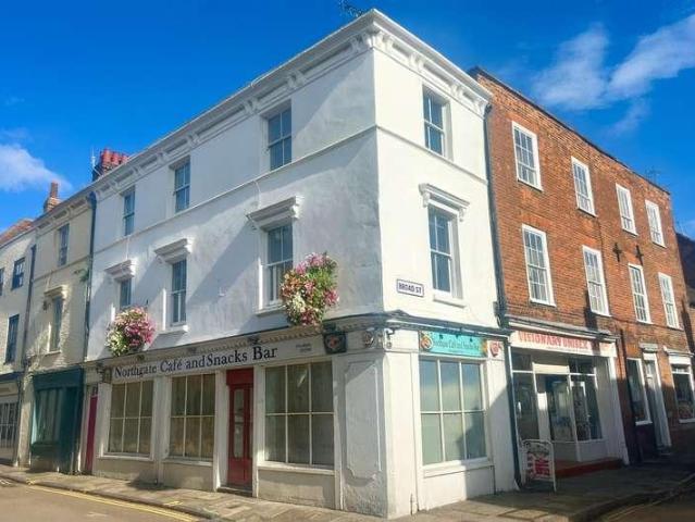 2 bed flat to rent