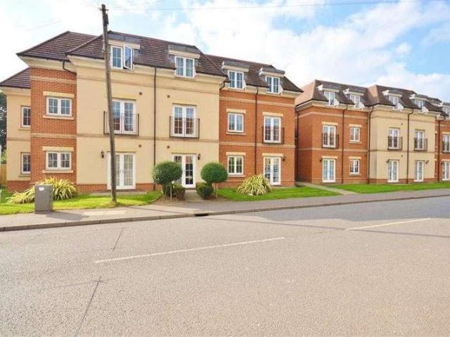 2 bed flat to rent