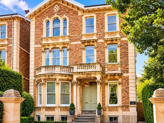 2 Bed Flat to rent