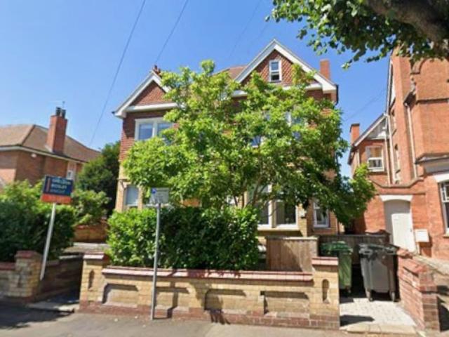 2 BED Flat To rent