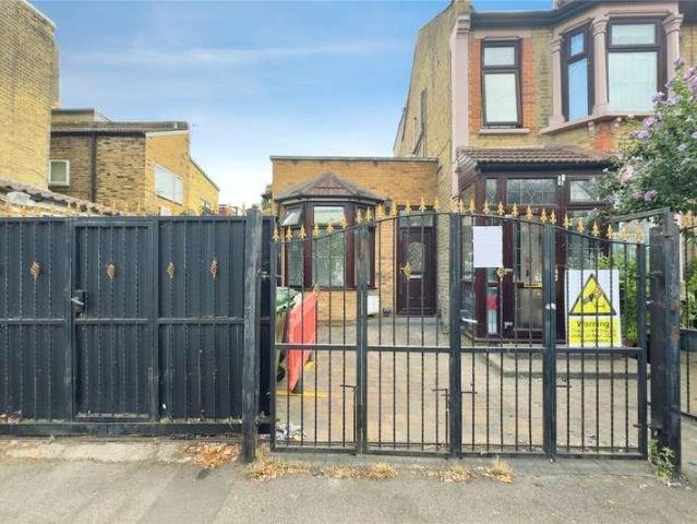 2 bed flat to rent