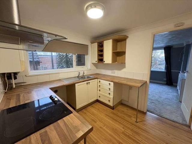 2 bed flat to rent