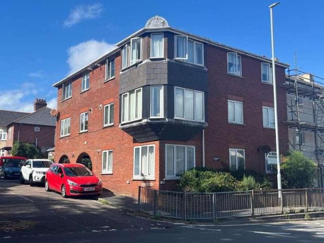 2 bed flat to rent