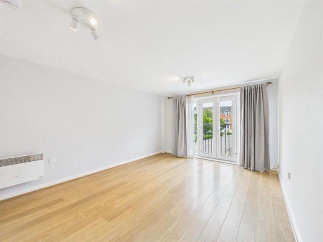 2 BED Flat To rent