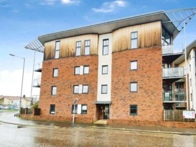 2 bed flat to rent