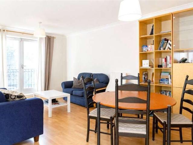 2 bed flat to rent