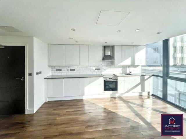 2 bed flat to rent