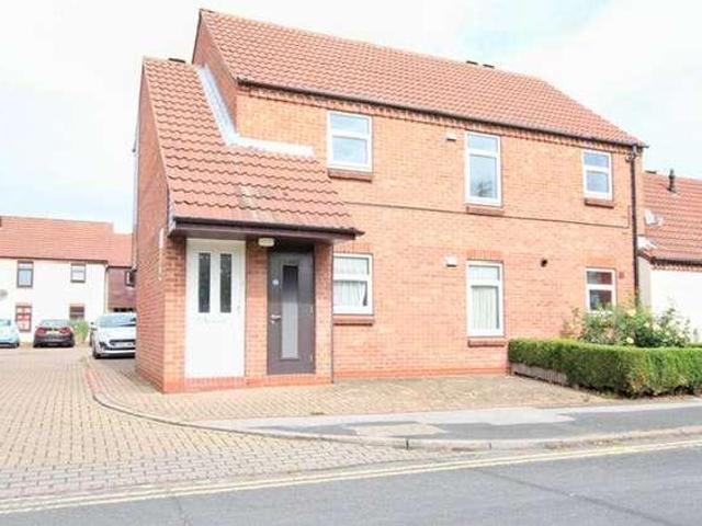 2 bed flat to rent