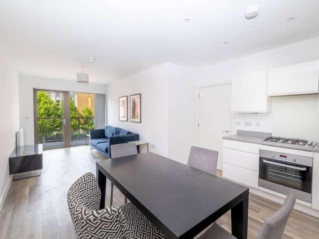 2 bed flat to rent