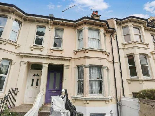 2 bed flat to rent