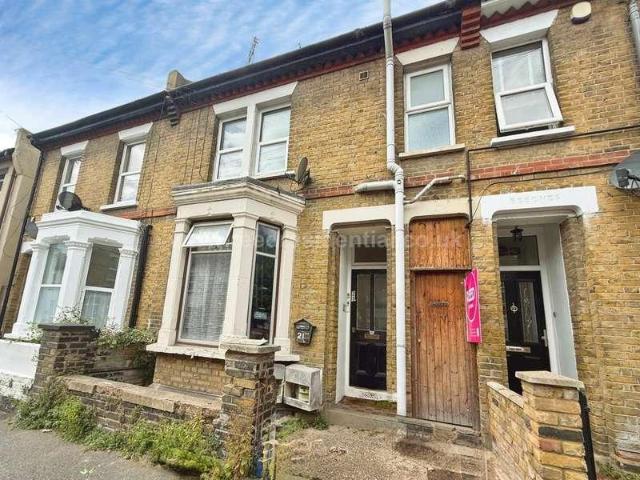 2 bed flat to rent