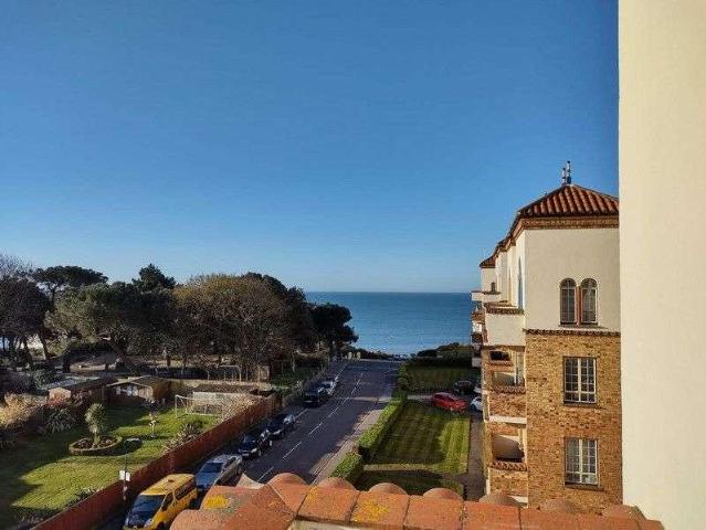 2 bed flat to rent