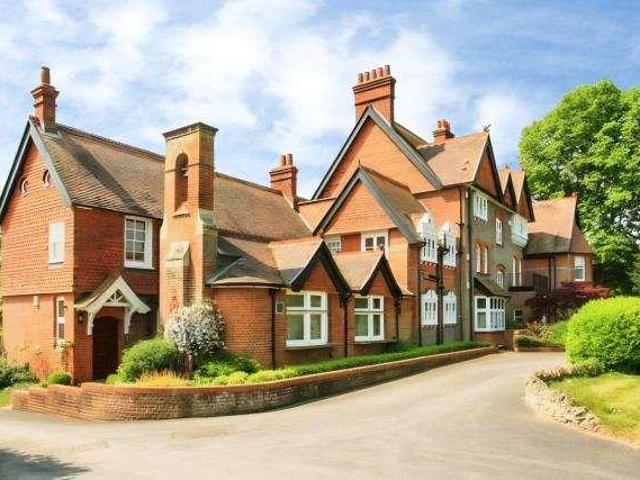 2 bed flat to rent