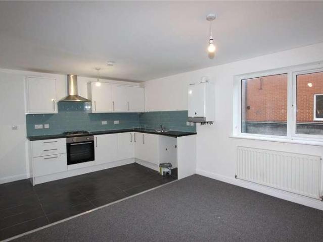 2 bed flat to rent