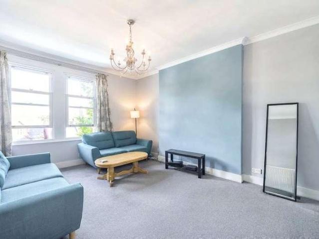 2 bed flat to rent