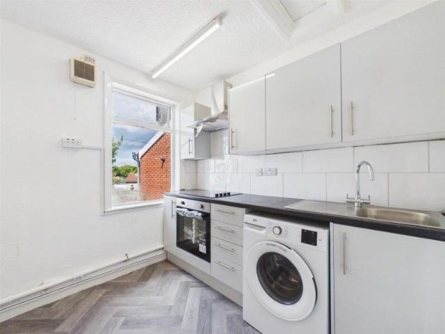 2 BED Flat To rent
