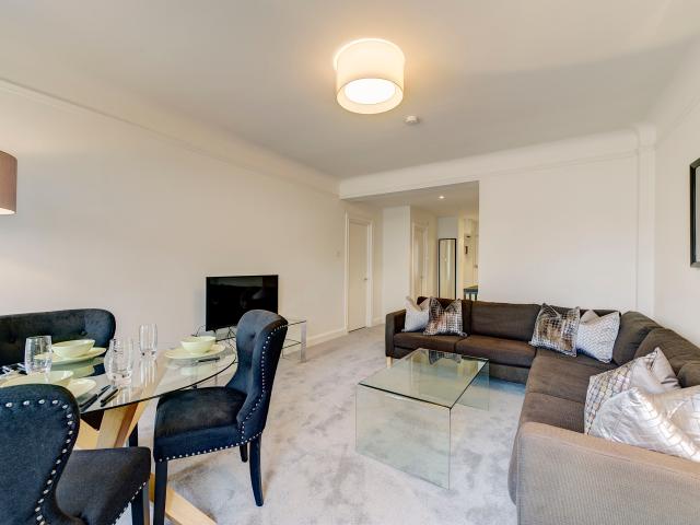 2 bed flat to rent