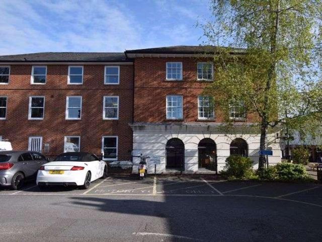 2 bed flat to rent