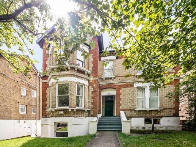 2 bed flat to rent